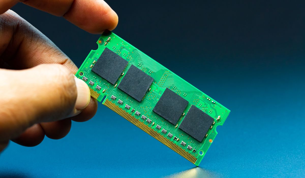 Can You Buy More RAM for a Laptop? Essential Factors - Gizmogo